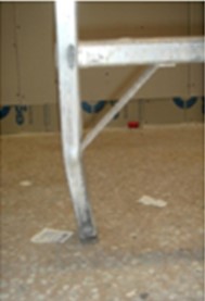 Trockenbauer mit defekter Leiter - Röder EHS Consulting